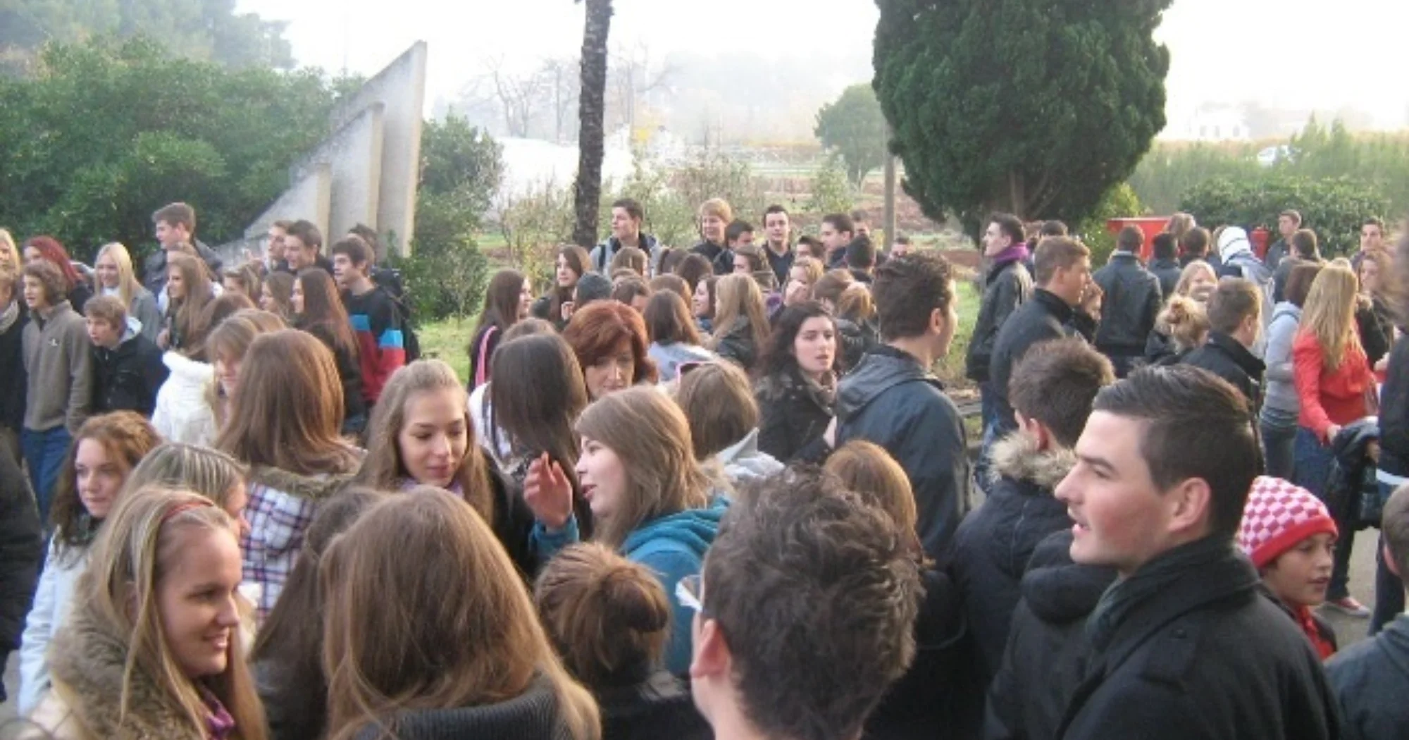 Eko projektni dan SŠ Mate Balote- Hodamo za šume i vode - Parentium ...