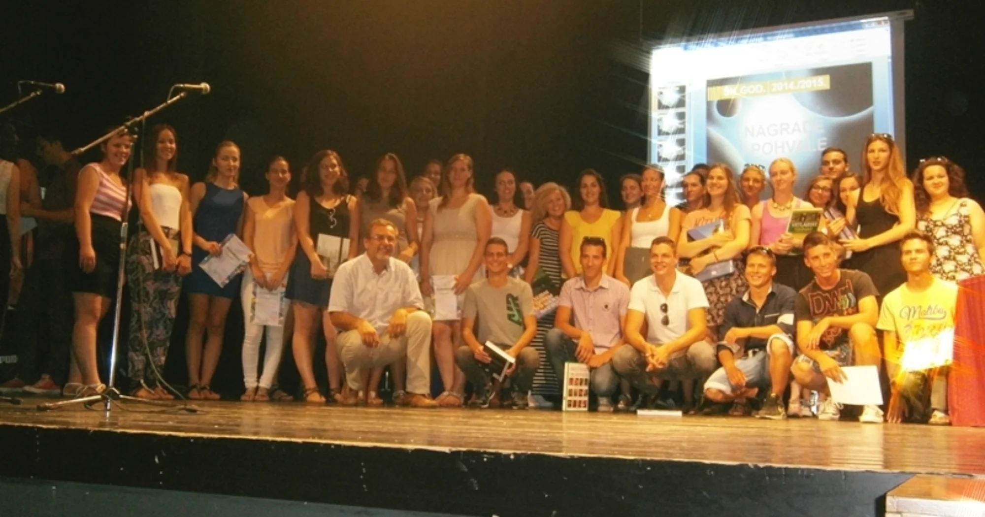 Maturanti SŠ Mate Balote - Najbolji od najboljih - Parentium | Vijesti ...