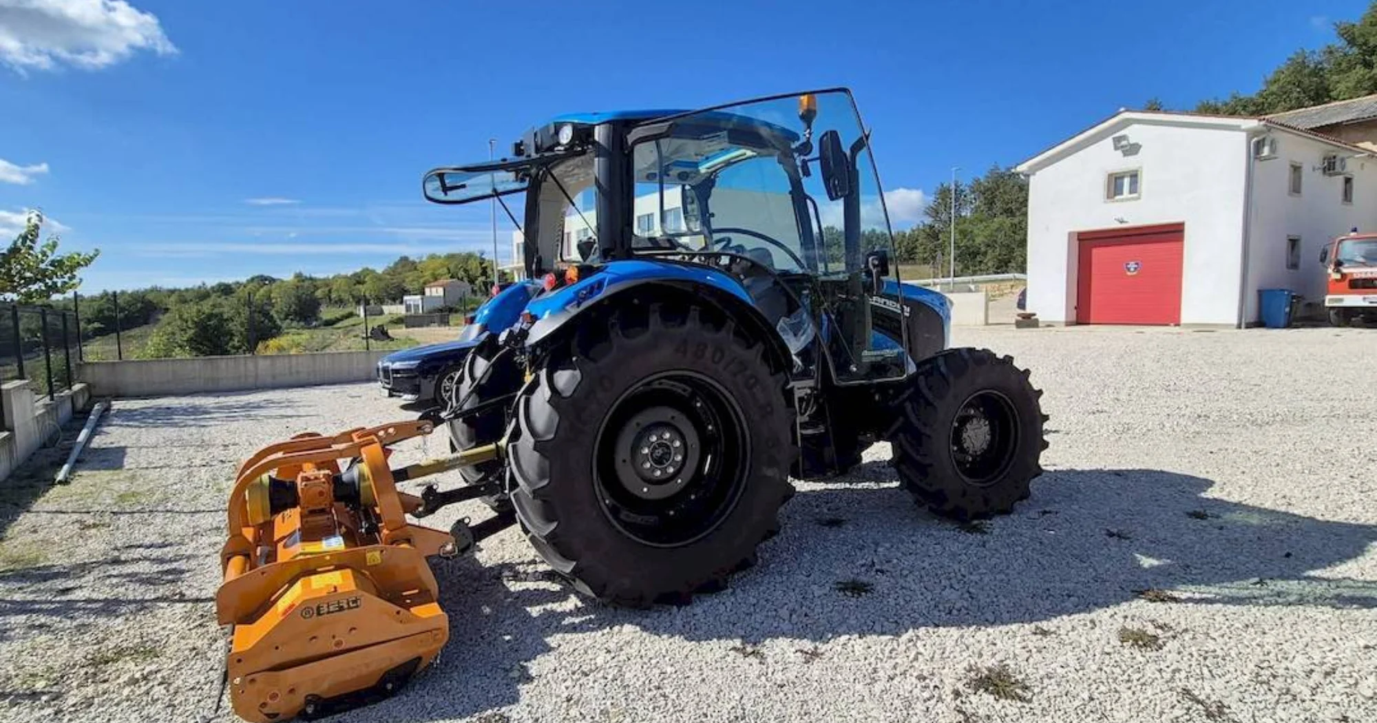 Novi traktor i malčer za Općinu Vižinada uz pomoć EU fondova ...
